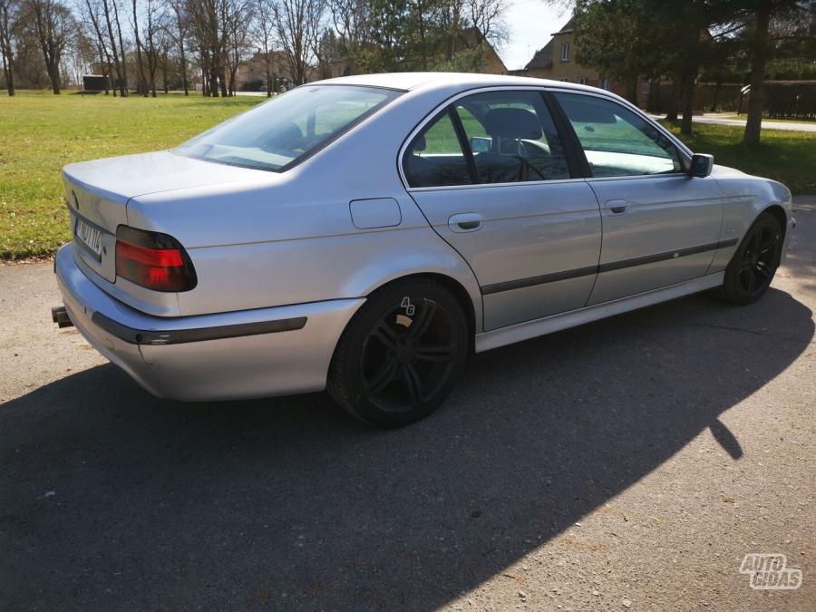 Pelēks BMW 535 1997 Šauļi, ar dzinēja tilpumu 3.50 L un nobraukumu 472 tūkst. km par 4000 €, foto 3 vietnē AUTOMOTO.COM.LV