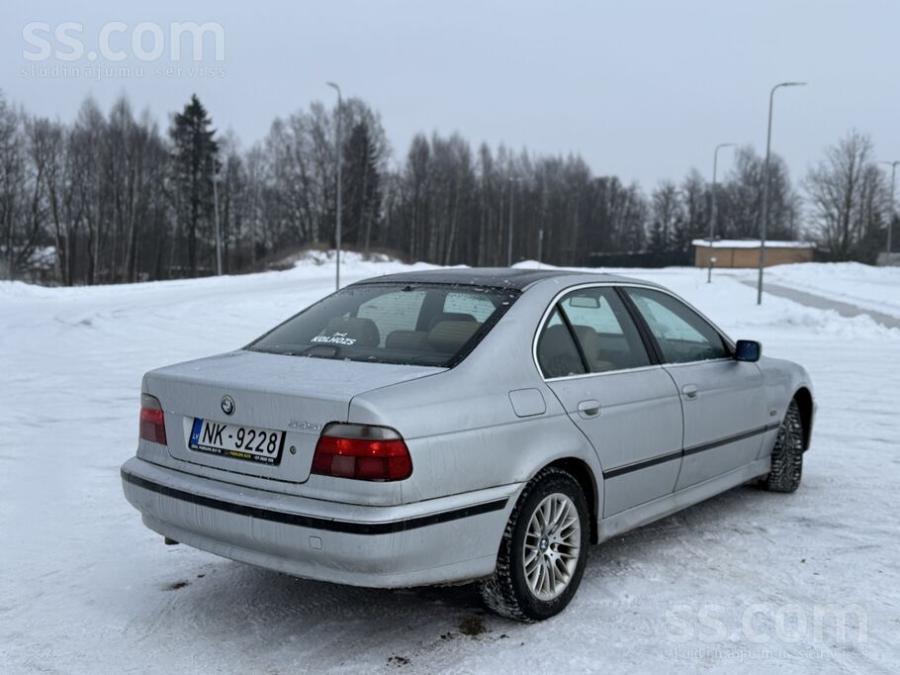 Серый БМВ 535 1998 в Цесис, объемом двигателя 3.50 л и пробегом 386 тыс. км за 2500 €, фото 3 на AUTOMOTO.COM.LV