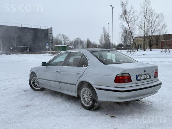 Серый БМВ 535 1998 в Цесис, объемом двигателя 3.50 л и пробегом 386 тыс. км за 2500 €, фото 4 на AUTOMOTO.COM.LV