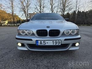 Grey BMW 535 2000 in Tukums, with an engine capacity of 3.50 L and mileage of 262 thousand km for 5000 €, photo 3 on AUTOMOTO.COM.LV