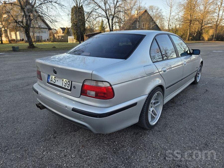 Grey BMW 535 2000 in Tukums, with an engine capacity of 3.50 L and mileage of 262 thousand km for 5000 €, photo 5 on AUTOMOTO.COM.LV
