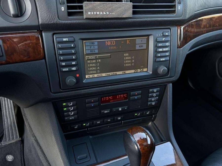 Серый БМВ 535 2001 в Шяуляй, объемом двигателя 3.50 л и пробегом 235 тыс. км за 8900 €, фото 24 на AUTOMOTO.COM.LV