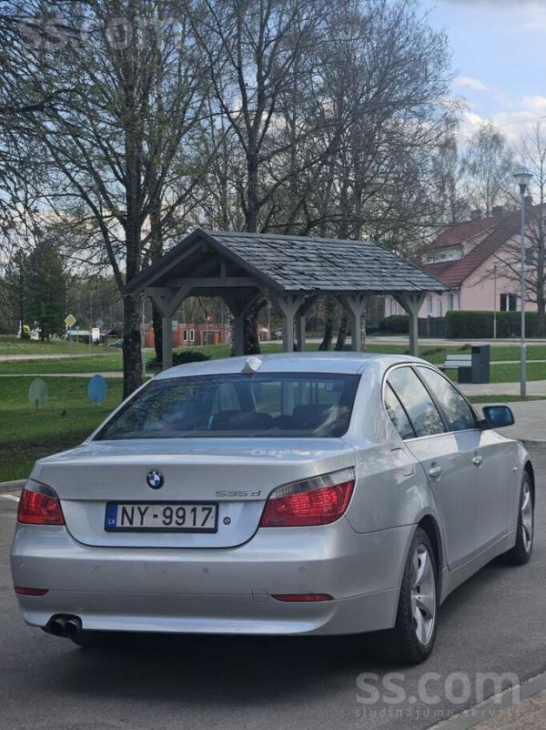 Pelēks BMW 535 2005 Rīga, ar dzinēja tilpumu 3.00 L un nobraukumu 297 tūkst. km par 3900 €, foto 5 vietnē AUTOMOTO.COM.LV