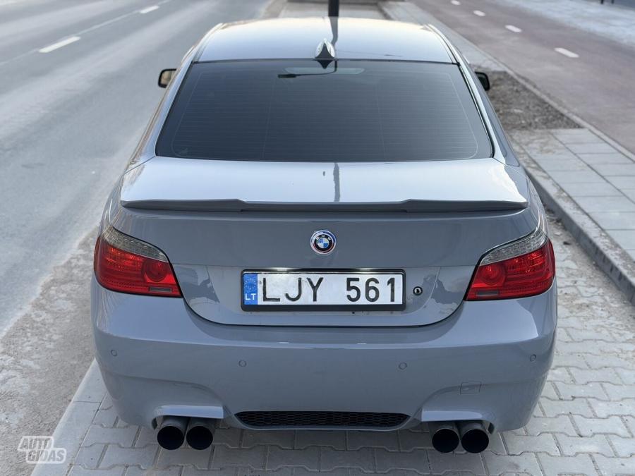 Grey BMW 535 2005 in Vilnius, with an engine capacity of 3.00 L and mileage of 320 thousand km for 7000 €, photo 18 on AUTOMOTO.COM.LV