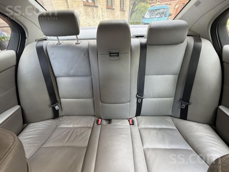Pelēks BMW 535 2005 Cēsis, ar dzinēja tilpumu 3.00 L un nobraukumu 233 tūkst. km par 3990 €, foto 20 vietnē AUTOMOTO.COM.LV