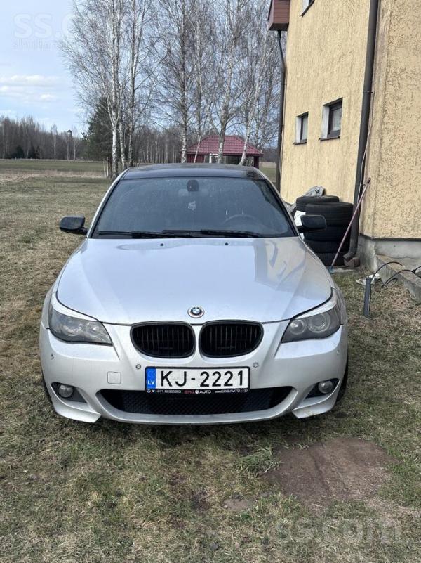 Grey BMW 535 2005 in Riga, with an engine capacity of 3.00 L and mileage of 407 thousand km for 6500 €, photo 1 on AUTOMOTO.COM.LV