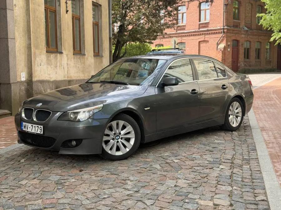 Pelēks BMW 535 2005 Cēsis, ar dzinēja tilpumu 3.00 L un nobraukumu 233 tūkst. km par 3990 €, foto 3 vietnē AUTOMOTO.COM.LV