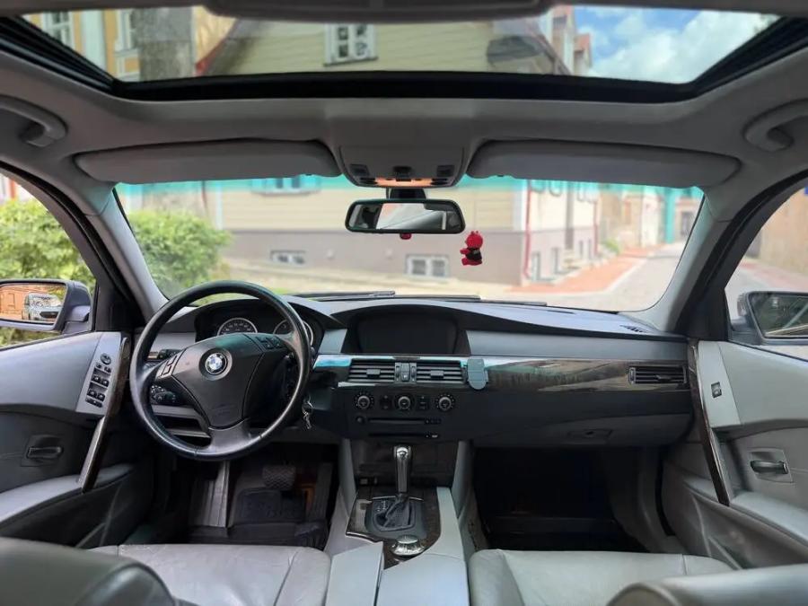 Pelēks BMW 535 2005 Cēsis, ar dzinēja tilpumu 3.00 L un nobraukumu 233 tūkst. km par 3990 €, foto 16 vietnē AUTOMOTO.COM.LV