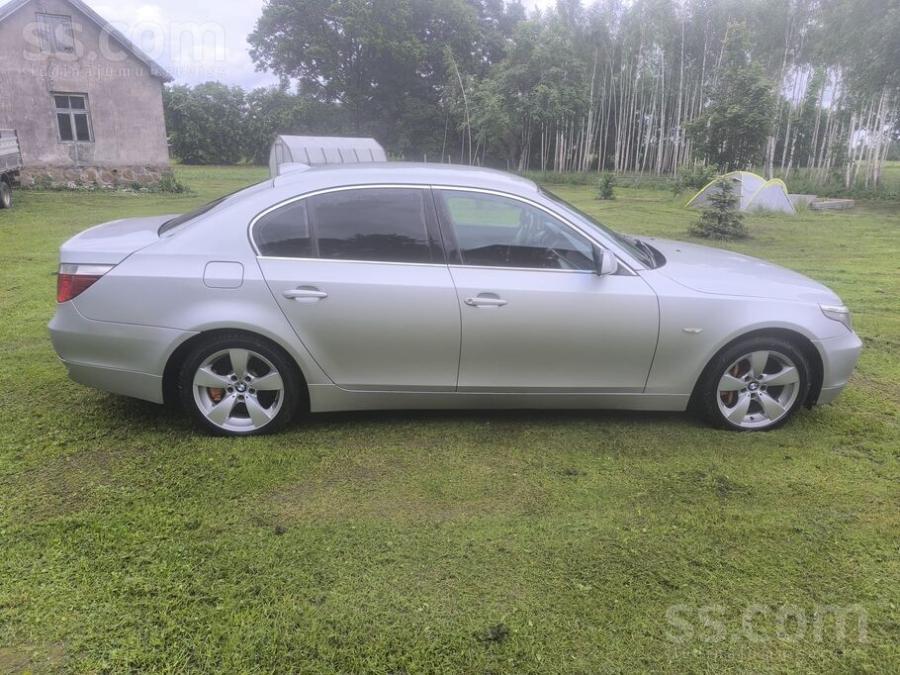 Grey BMW 535 2005 in Ogre, with an engine capacity of 3.00 L and mileage of 325 thousand km for 4500 €, photo 3 on AUTOMOTO.COM.LV