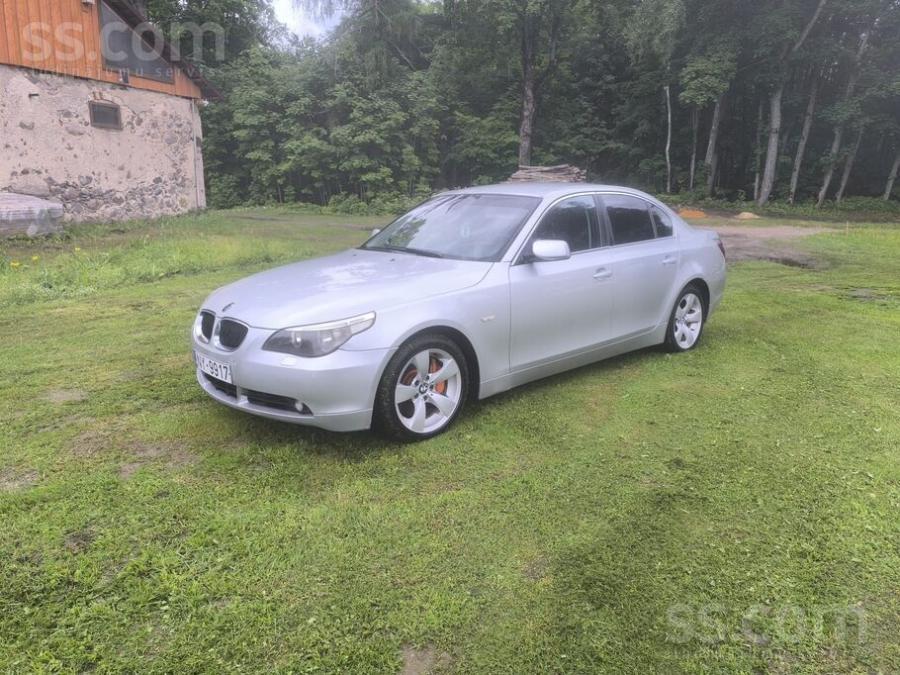 Grey BMW 535 2005 in Ogre, with an engine capacity of 3.00 L and mileage of 325 thousand km for 4500 €, photo 7 on AUTOMOTO.COM.LV
