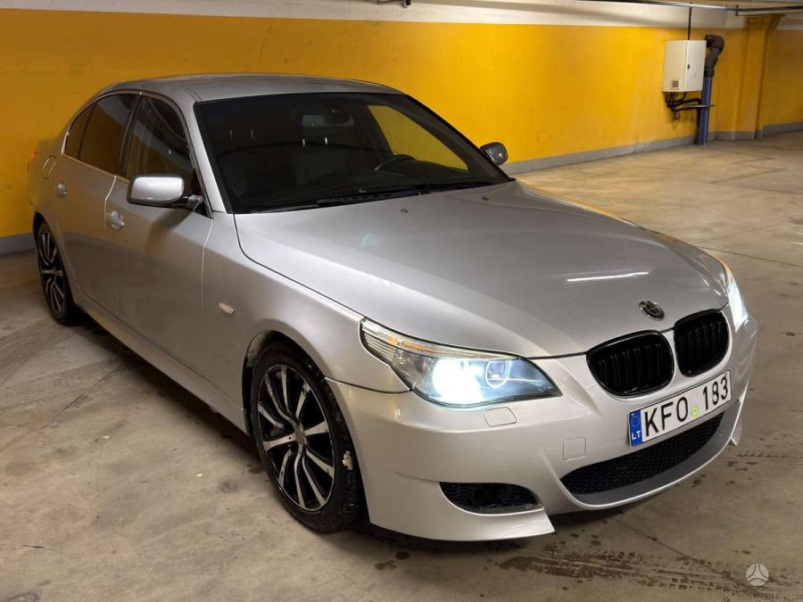 Grey BMW 535 2006 in Vilnius, with an engine capacity of 3.00 L and mileage of 380 thousand km for 4399 €, photo 6 on AUTOMOTO.COM.LV