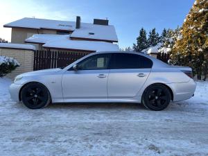 Pelēks BMW 535 2006 Viļņa, ar dzinēja tilpumu 2.99 L un nobraukumu 230 tūkst. km par 4350 €, foto 3 vietnē AUTOMOTO.COM.LV