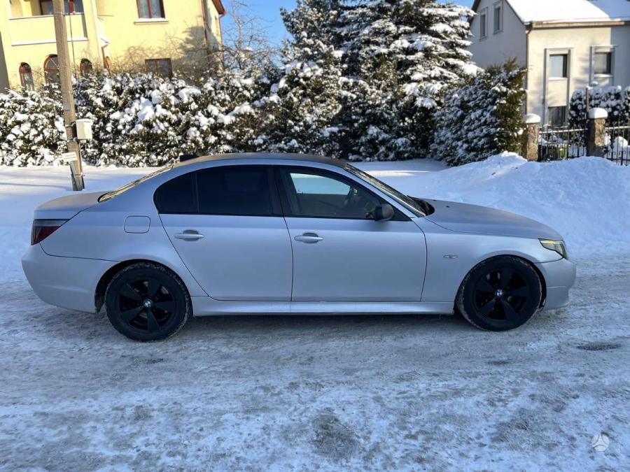 Pelēks BMW 535 2006 Viļņa, ar dzinēja tilpumu 2.99 L un nobraukumu 230 tūkst. km par 4350 €, foto 12 vietnē AUTOMOTO.COM.LV