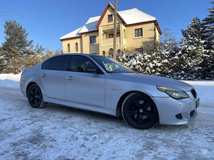 Pelēks BMW 535 2006 Viļņa, ar dzinēja tilpumu 2.99 L un nobraukumu 230 tūkst. km par 4350 €, foto 13 vietnē AUTOMOTO.COM.LV