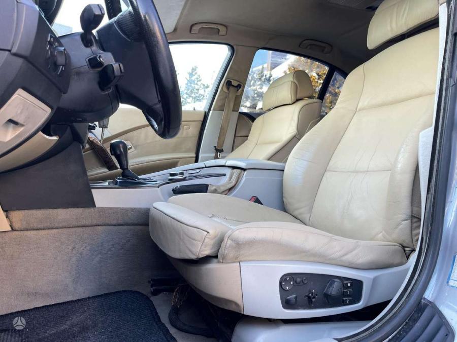 Pelēks BMW 535 2006 Viļņa, ar dzinēja tilpumu 2.99 L un nobraukumu 230 tūkst. km par 4350 €, foto 21 vietnē AUTOMOTO.COM.LV