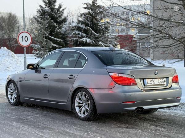 Pelēks BMW 535 2008 Kauņa, ar dzinēja tilpumu 2.99 L un nobraukumu 292 tūkst. km par 5000 €, foto 3 vietnē AUTOMOTO.COM.LV