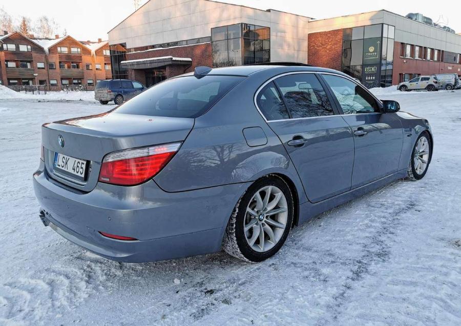 Pelēks BMW 535 2008 Trakai, ar dzinēja tilpumu 3.00 L un nobraukumu 333 tūkst. km par 5850 €, foto 8 vietnē AUTOMOTO.COM.LV