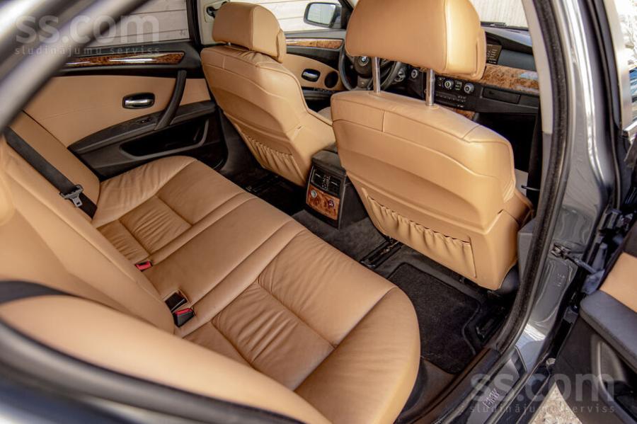 Pelēks BMW 535 2008 Jelgava, ar dzinēja tilpumu 3.00 L un nobraukumu 239 tūkst. km par 7700 €, foto 12 vietnē AUTOMOTO.COM.LV