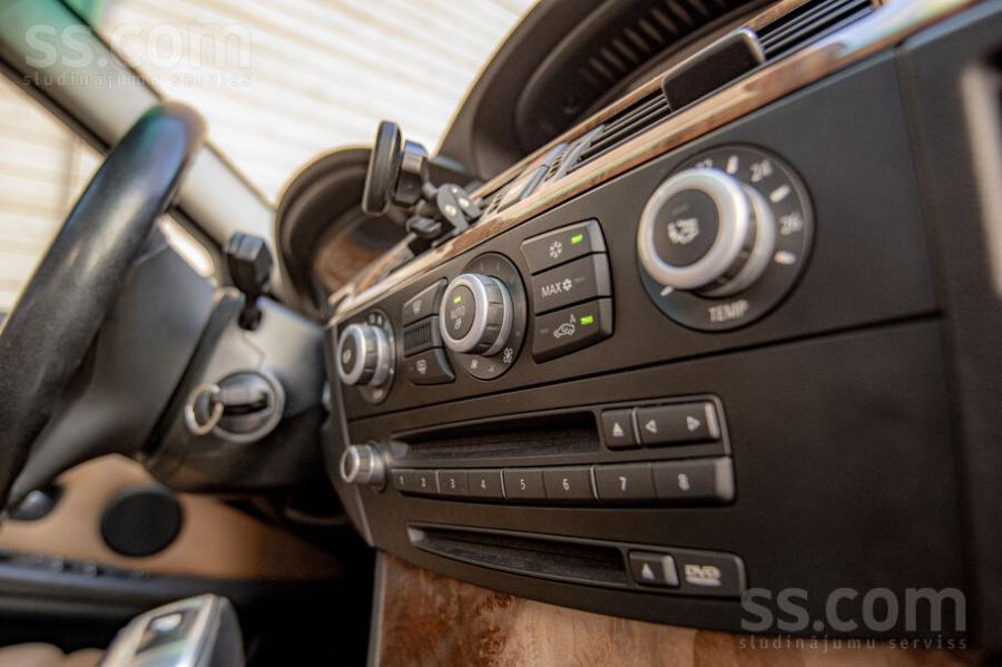 Pelēks BMW 535 2008 Jelgava, ar dzinēja tilpumu 3.00 L un nobraukumu 239 tūkst. km par 7700 €, foto 16 vietnē AUTOMOTO.COM.LV