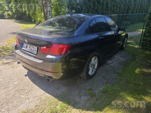 Grey BMW 535 2010 in Riga, with an engine capacity of 3.00 L and mileage of 285 thousand km for 8000 €, photo 2 on AUTOMOTO.COM.LV