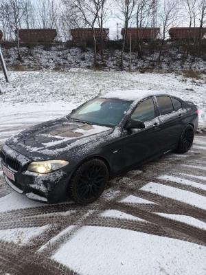 Grey BMW 535 2011 in Vilnius, with an engine capacity of 2.98 L and mileage of 308 thousand km for 8950 €, photo 4 on AUTOMOTO.COM.LV