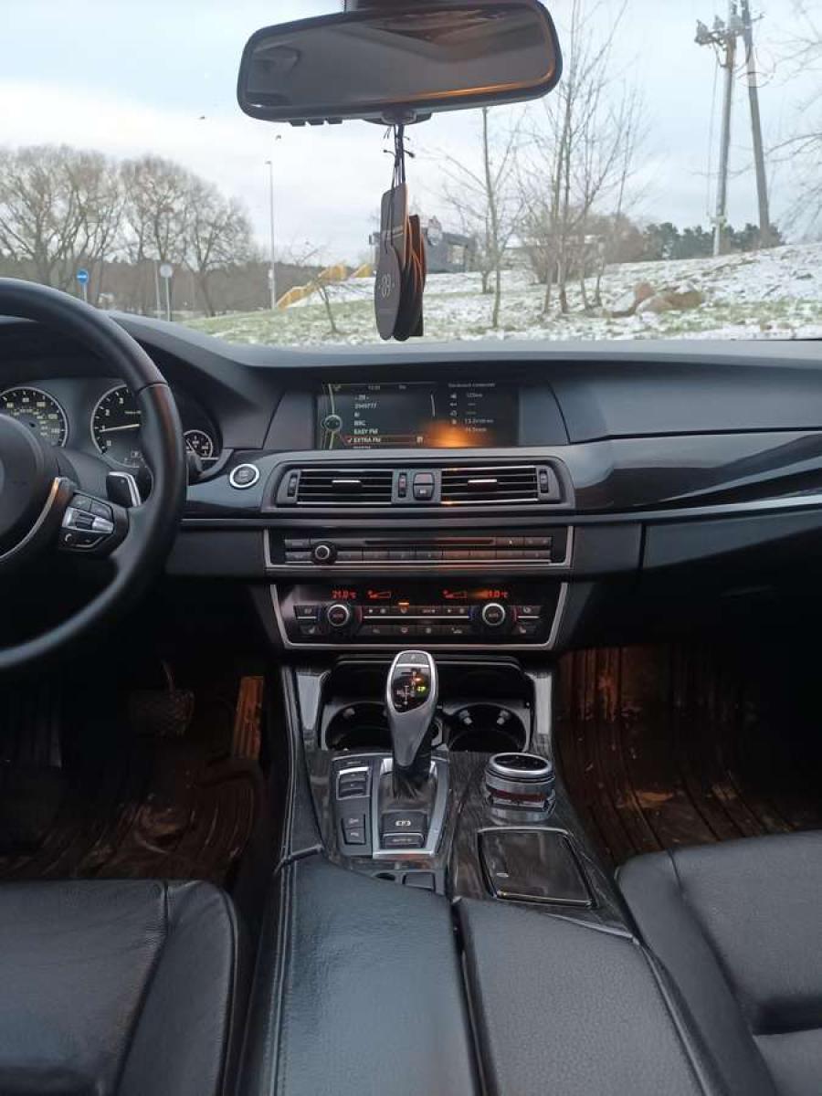 Grey BMW 535 2011 in Vilnius, with an engine capacity of 2.98 L and mileage of 308 thousand km for 8950 €, photo 20 on AUTOMOTO.COM.LV
