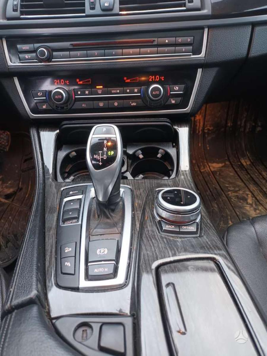 Grey BMW 535 2011 in Vilnius, with an engine capacity of 2.98 L and mileage of 308 thousand km for 8950 €, photo 22 on AUTOMOTO.COM.LV