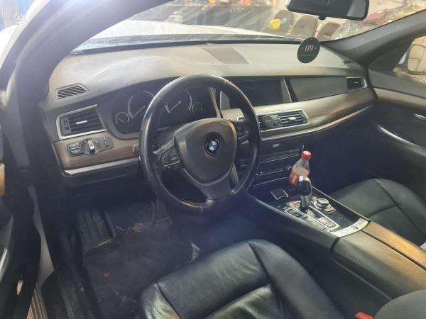 Pelēks BMW 535 2011 Klaipėda, ar dzinēja tilpumu 2.99 L un nobraukumu 449 tūkst. km par 3500 €, foto 4 vietnē AUTOMOTO.COM.LV