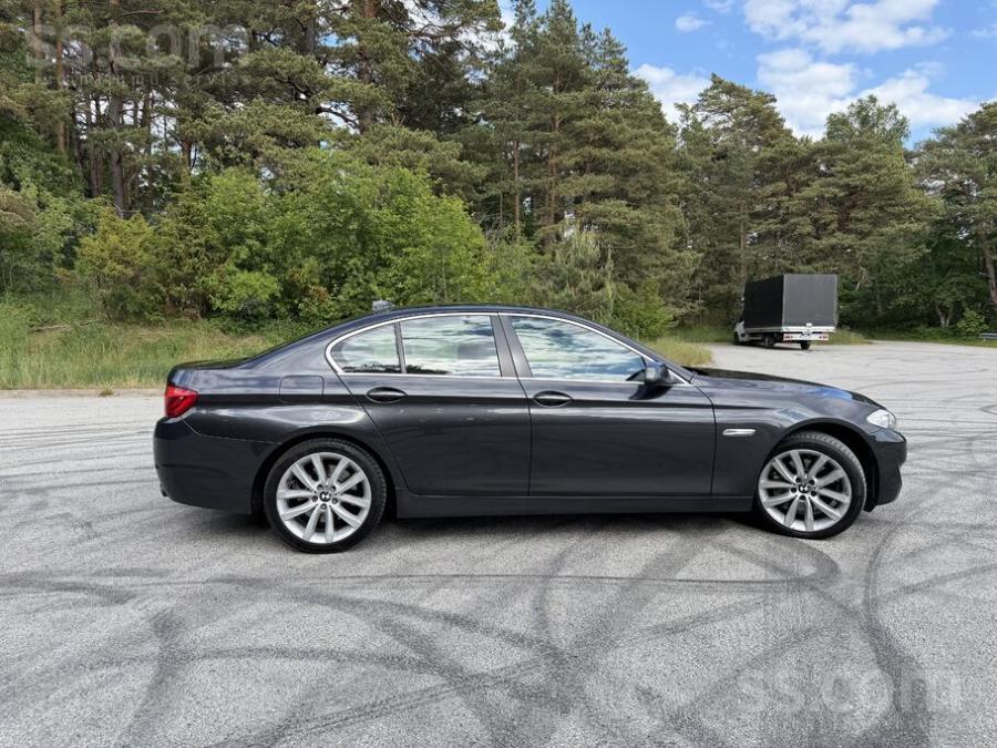 Pelēks BMW 535 2011 Limbaži, ar dzinēja tilpumu 3.00 L un nobraukumu 0 tūkst. km par 10995 €, foto 7 vietnē AUTOMOTO.COM.LV