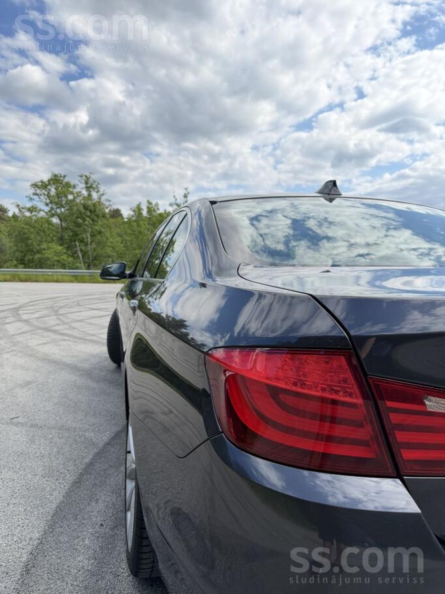 Pelēks BMW 535 2011 Limbaži, ar dzinēja tilpumu 3.00 L un nobraukumu 0 tūkst. km par 10995 €, foto 10 vietnē AUTOMOTO.COM.LV