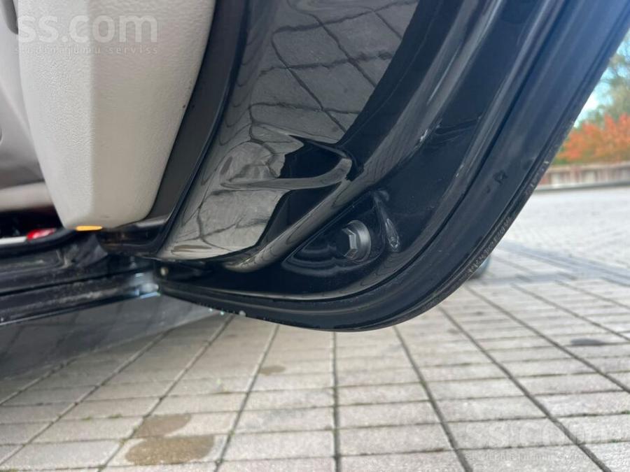 Pelēks BMW 535 2011 Rīga, ar dzinēja tilpumu 3.00 L un nobraukumu 343 tūkst. km par 9625 €, foto 12 vietnē AUTOMOTO.COM.LV