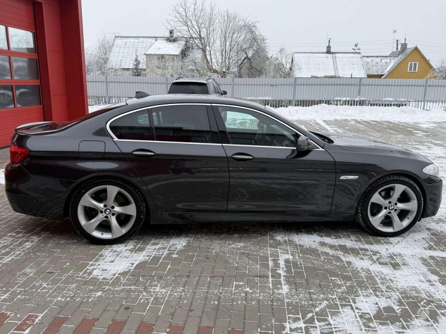 Pelēks BMW 535 2012 Marijampole, ar dzinēja tilpumu 2.99 L un nobraukumu 283 tūkst. km par 10750 €, foto 4 vietnē AUTOMOTO.COM.LV