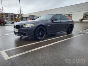 Grey BMW 535 2012 in Riga, with an engine capacity of 3.00 L and mileage of 250 thousand km for 12900 €, photo 11 on AUTOMOTO.COM.LV