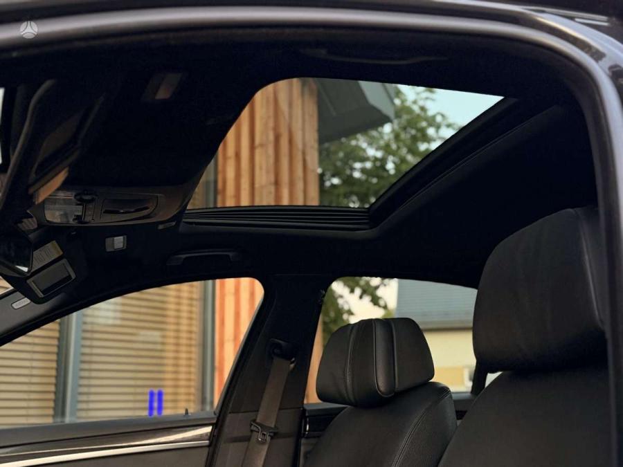 Pelēks BMW 535 2012 Viļņa, ar dzinēja tilpumu 2.99 L un nobraukumu 339 tūkst. km par 10800 €, foto 13 vietnē AUTOMOTO.COM.LV