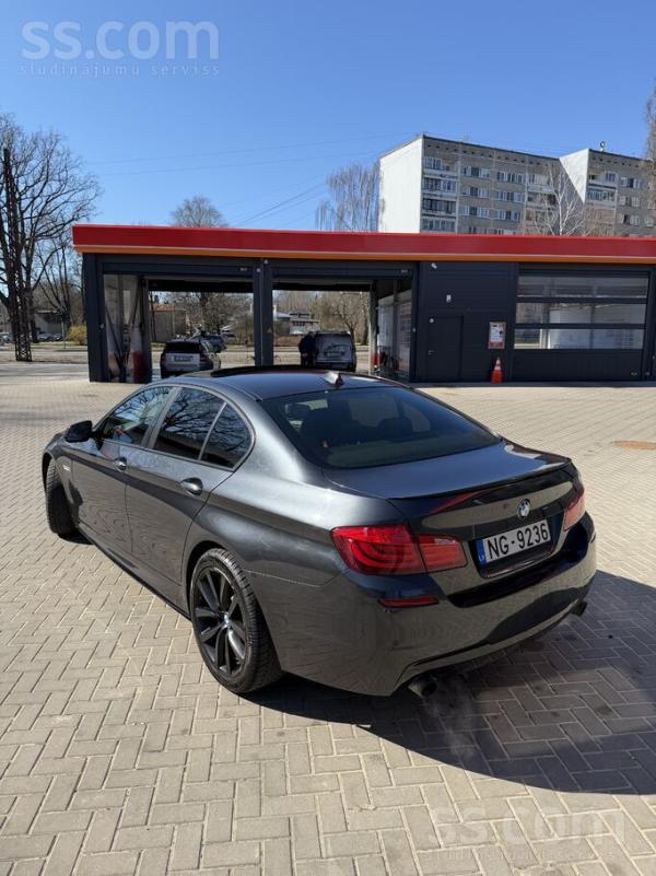 Pelēks BMW 535 2012 Rīga, ar dzinēja tilpumu 3.00 L un nobraukumu 175 tūkst. km par 15000 €, foto 4 vietnē AUTOMOTO.COM.LV