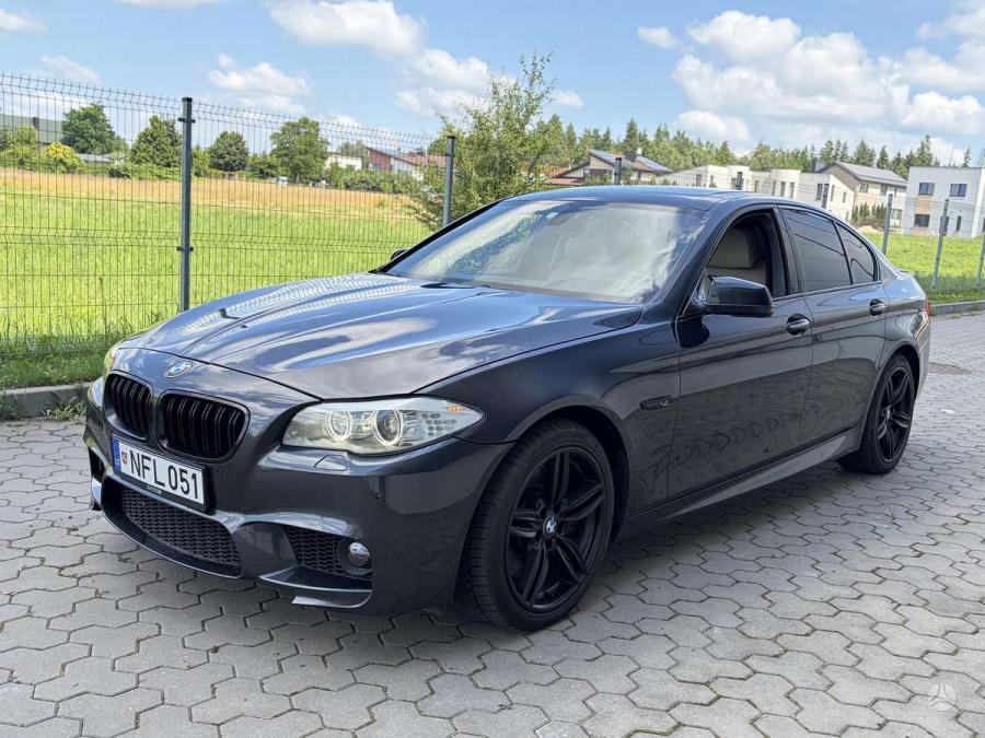 Grey BMW 535 2012 in Vilnius, with an engine capacity of 2.98 L and mileage of 280 thousand km for 10900 €, photo 3 on AUTOMOTO.COM.LV