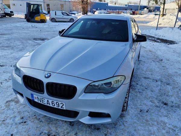 Grey BMW 535 2013 in Kaunas, with an engine capacity of 3.50 L and mileage of 179 thousand km for 11555 €, photo 10 on AUTOMOTO.COM.LV