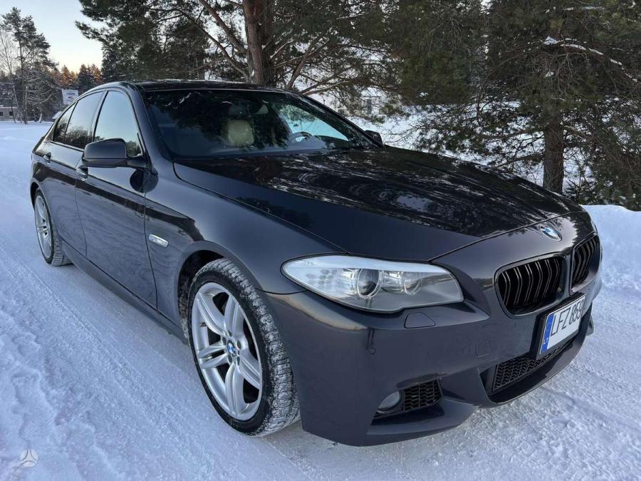 Grey BMW 535 2013 in Vilnius, with an engine capacity of 3.00 L and mileage of 232 thousand km for 9400 €, photo 4 on AUTOMOTO.COM.LV