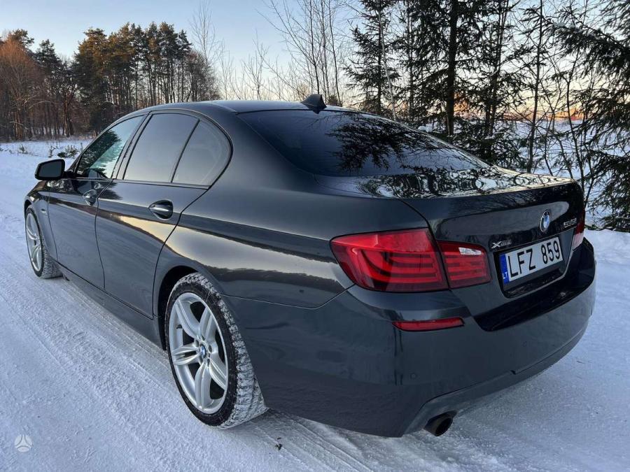 Grey BMW 535 2013 in Vilnius, with an engine capacity of 3.00 L and mileage of 232 thousand km for 9400 €, photo 7 on AUTOMOTO.COM.LV