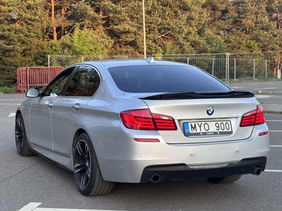 Pelēks BMW 535 2013 Viļņa, ar dzinēja tilpumu 2.98 L un nobraukumu 300 tūkst. km par 8600 €, foto 5 vietnē AUTOMOTO.COM.LV