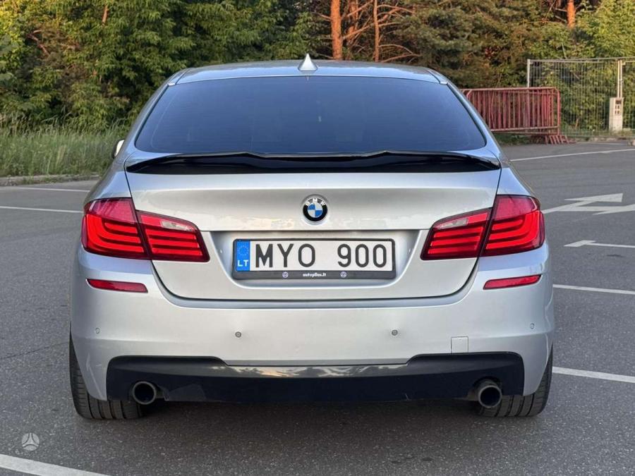 Pelēks BMW 535 2013 Viļņa, ar dzinēja tilpumu 2.98 L un nobraukumu 300 tūkst. km par 8600 €, foto 6 vietnē AUTOMOTO.COM.LV