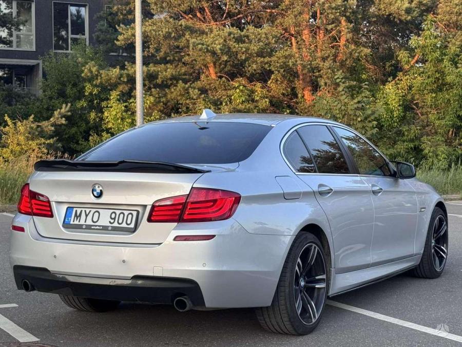 Pelēks BMW 535 2013 Viļņa, ar dzinēja tilpumu 2.98 L un nobraukumu 300 tūkst. km par 8600 €, foto 7 vietnē AUTOMOTO.COM.LV