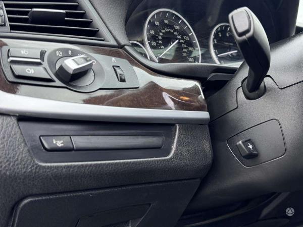 Pelēks BMW 535 2013 Viļņa, ar dzinēja tilpumu 2.98 L un nobraukumu 305 tūkst. km par 8350 €, foto 10 vietnē AUTOMOTO.COM.LV