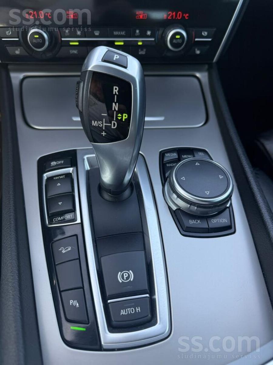 Grey BMW 535 2013 in Riga, with an engine capacity of 3.00 L and mileage of 224 thousand km for 14700 €, photo 21 on AUTOMOTO.COM.LV