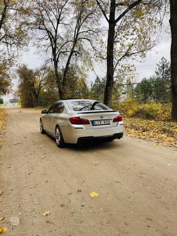 Pelēks BMW 535 2013 Viļņa, ar dzinēja tilpumu 2.98 L un nobraukumu 210 tūkst. km par 10500 €, foto 8 vietnē AUTOMOTO.COM.LV