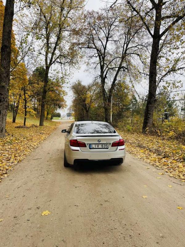 Pelēks BMW 535 2013 Viļņa, ar dzinēja tilpumu 2.98 L un nobraukumu 210 tūkst. km par 10500 €, foto 9 vietnē AUTOMOTO.COM.LV