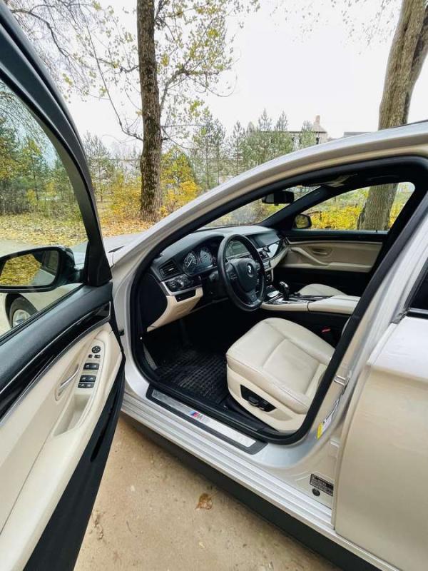 Pelēks BMW 535 2013 Viļņa, ar dzinēja tilpumu 2.98 L un nobraukumu 210 tūkst. km par 10500 €, foto 10 vietnē AUTOMOTO.COM.LV