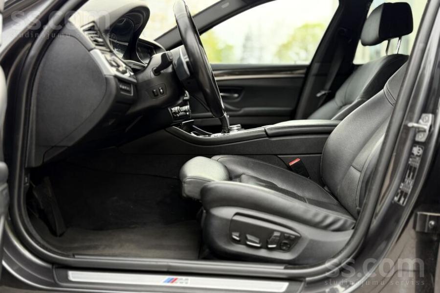 Grey BMW 535 2014 in Jelgava, with an engine capacity of 3.00 L and mileage of 168 thousand km for 15999 €, photo 12 on AUTOMOTO.COM.LV