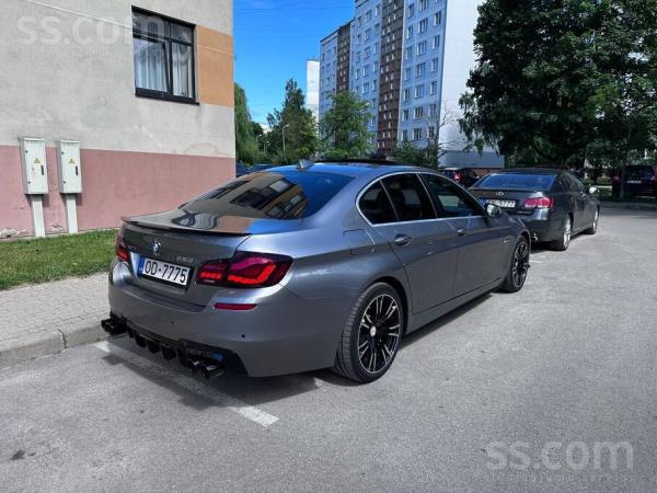 Grey BMW 535 2014 in Riga, with an engine capacity of 3.00 L and mileage of 138 thousand km for 15400 €, photo 4 on AUTOMOTO.COM.LV