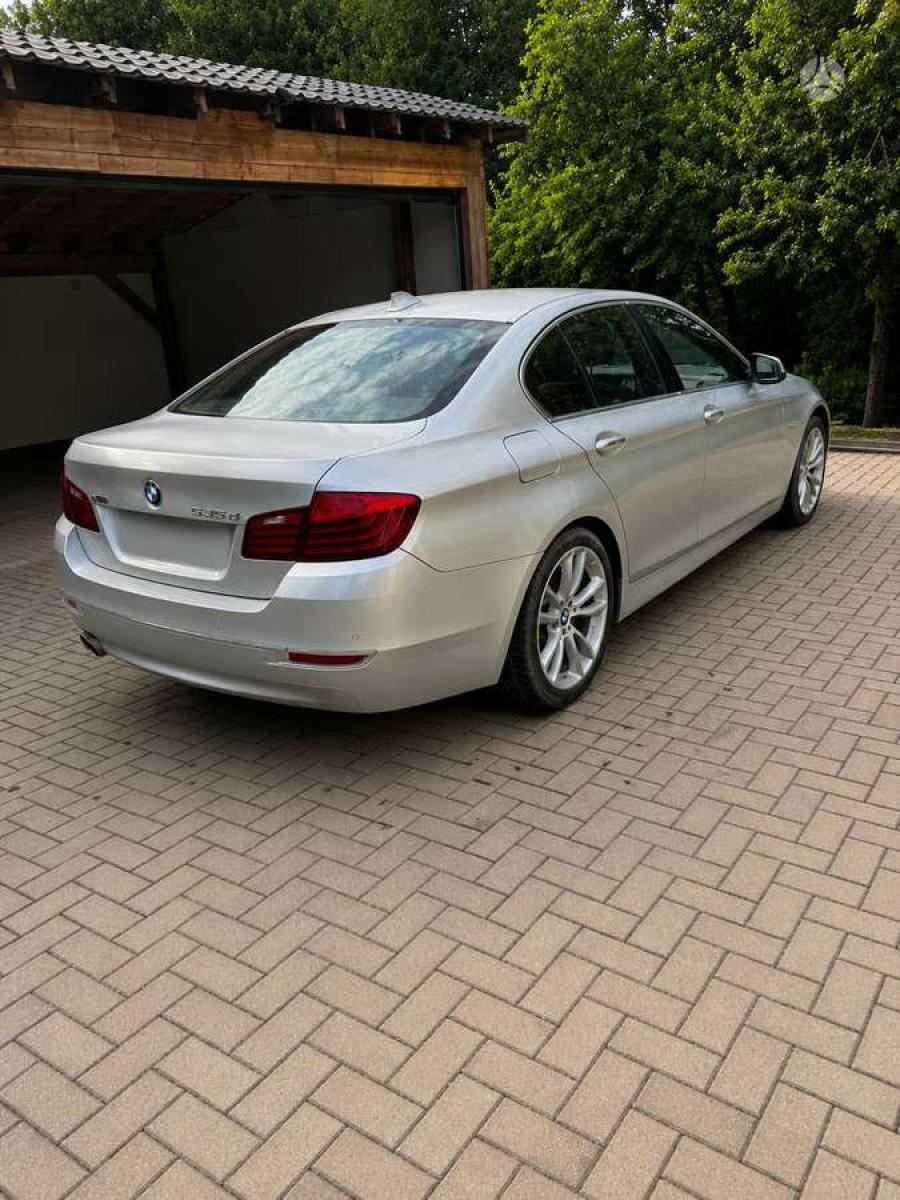 Grey BMW 535 2014 in Kaunas, with an engine capacity of 2.99 L and mileage of 336 thousand km for 9500 €, photo 6 on AUTOMOTO.COM.LV